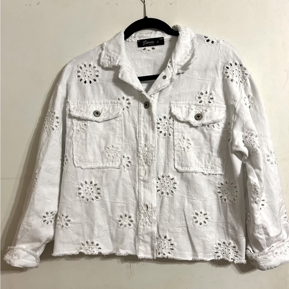 Zara | Jackets & Coats | Zara Cropped Eyelet Jean Jacket | Poshmark